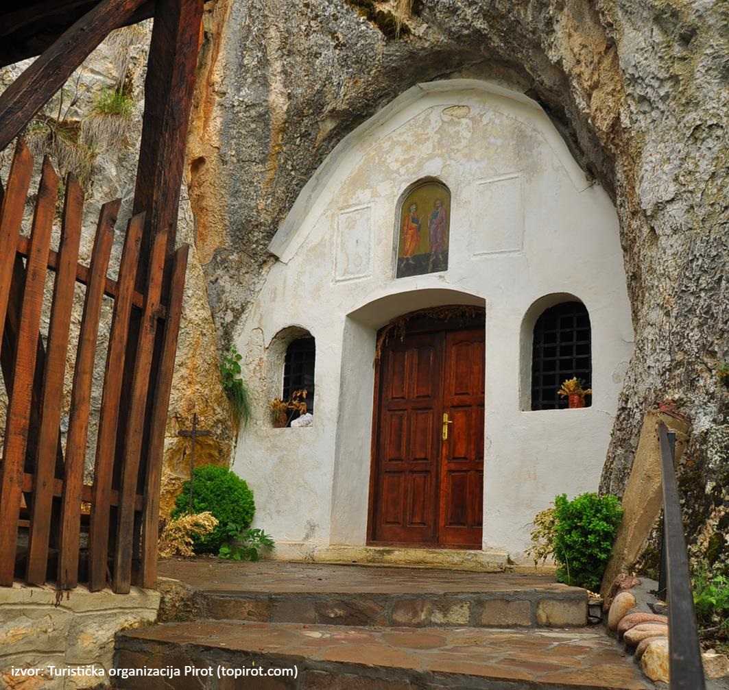 Upoznajte Crkvu Svetog Petra i Pavla - Pećinska crkva, Stara planina