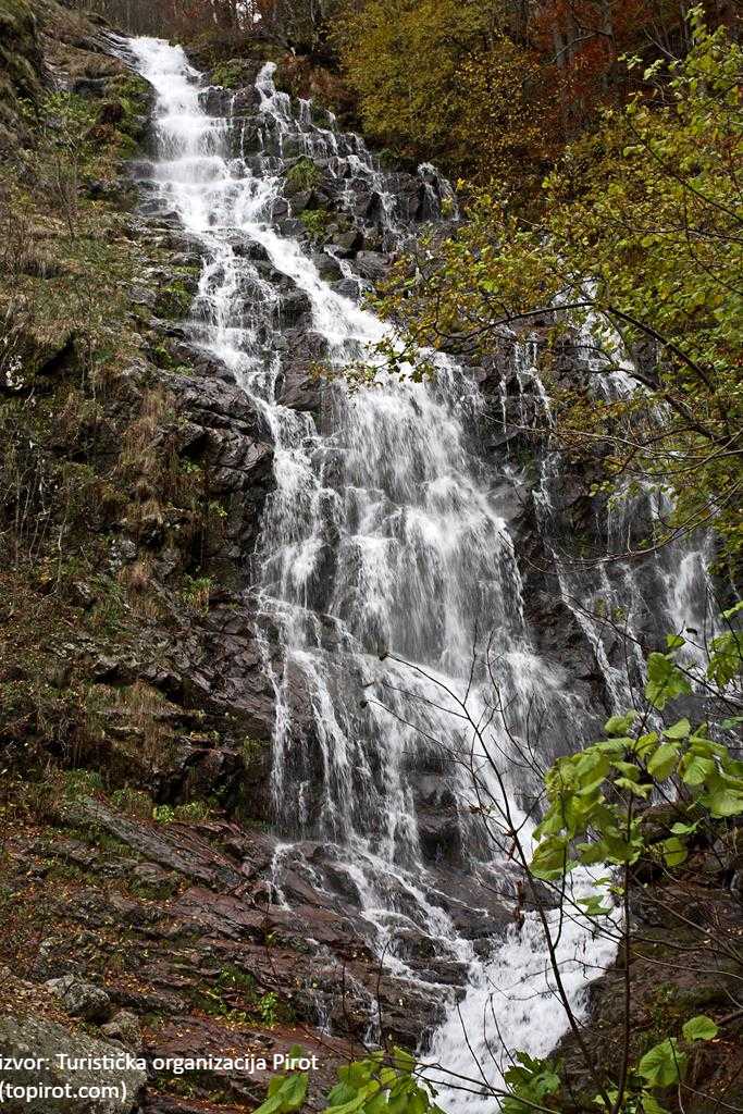 Piljski Vodopad - Skriveni Dragulj Stare Planine
